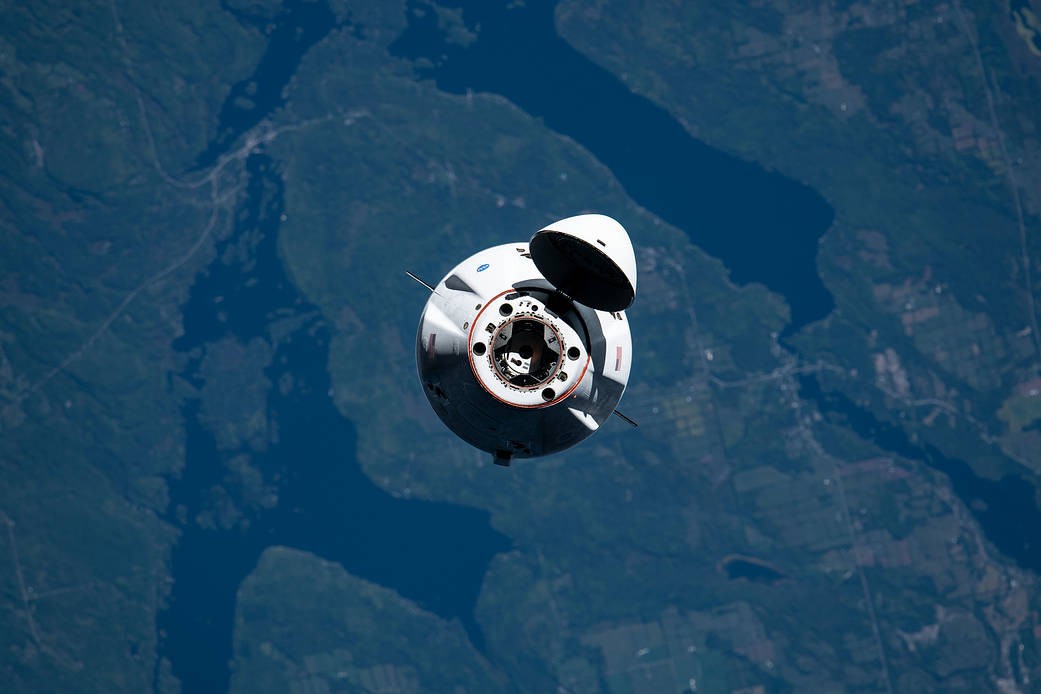 SpaceX Cargo Dragon ritorna dalla ISS, lo splashdown è previsto in serata