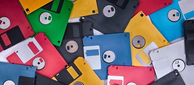 Floppy disk, vecchio a chi? Industria aeronautica cliente affezionato