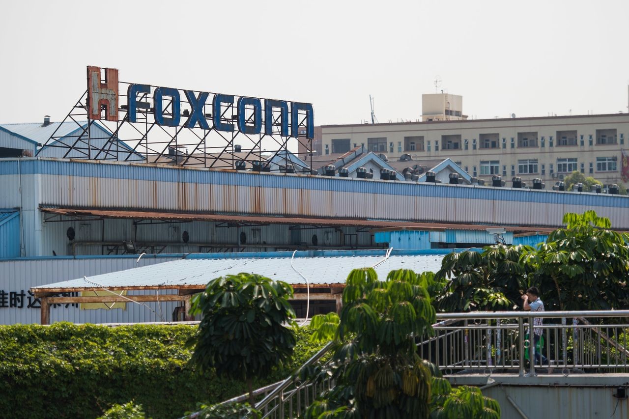 Foxconn: calo dei ricavi a marzo, peggio di febbraio