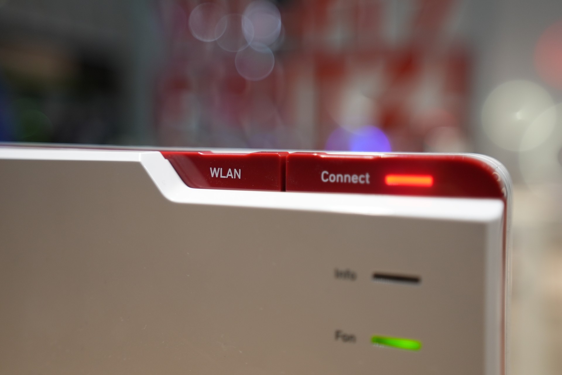 FRITZ!Box 5690 XGS fino a 10 Gbps e gli altri: tutti i prodotti AVM a ...