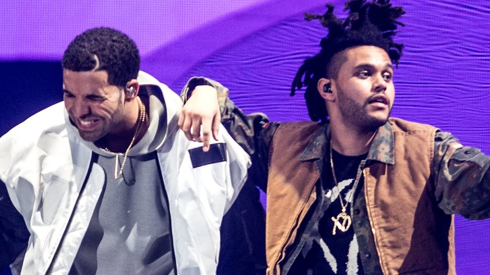 Il duetto fake generato dall'IA di Drake e The Weeknd presentato ai Grammy