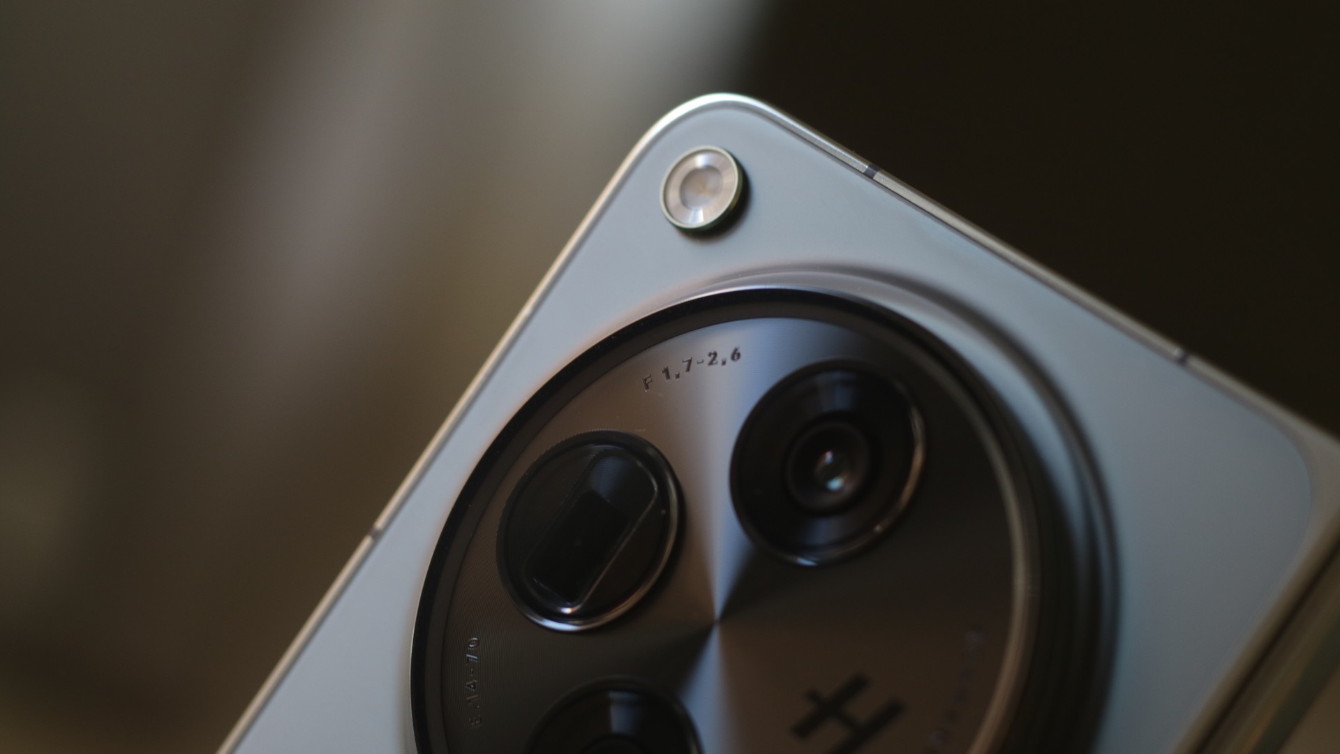 OnePlus Open 2, spuntano in rete i primi render del nuovo smartphone ...