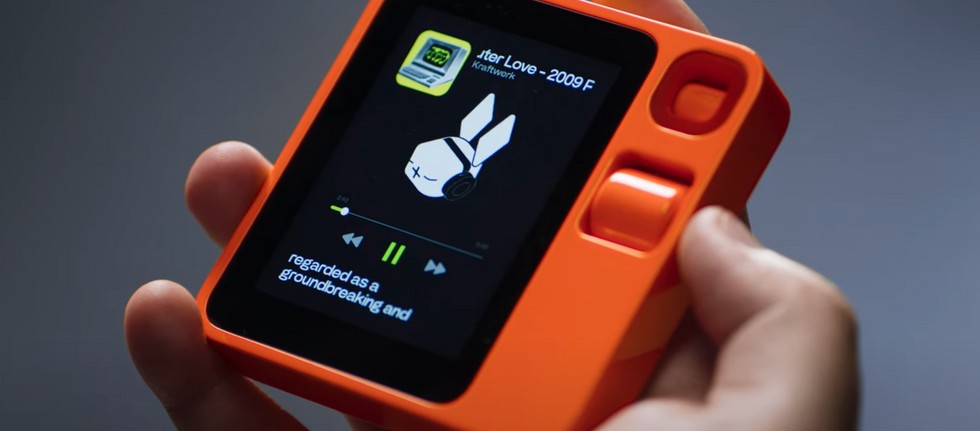 Rabbit R1, solo il 5% degli acquirenti lo usa ancora: flop per gli ...