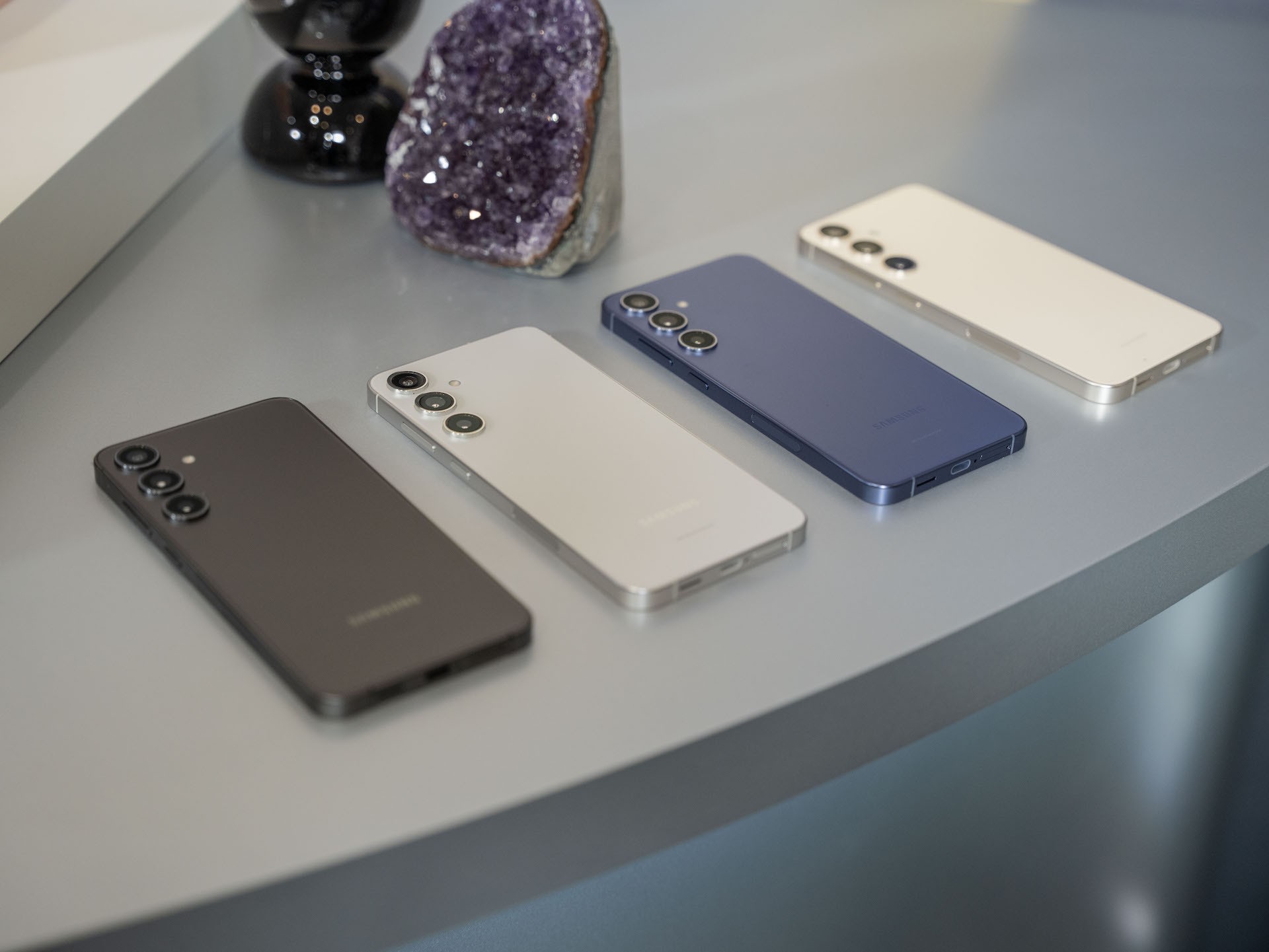 A rate con Iliad ora anche i tre Galaxy S24 e alcuni Galaxy A: PREZZI e ...