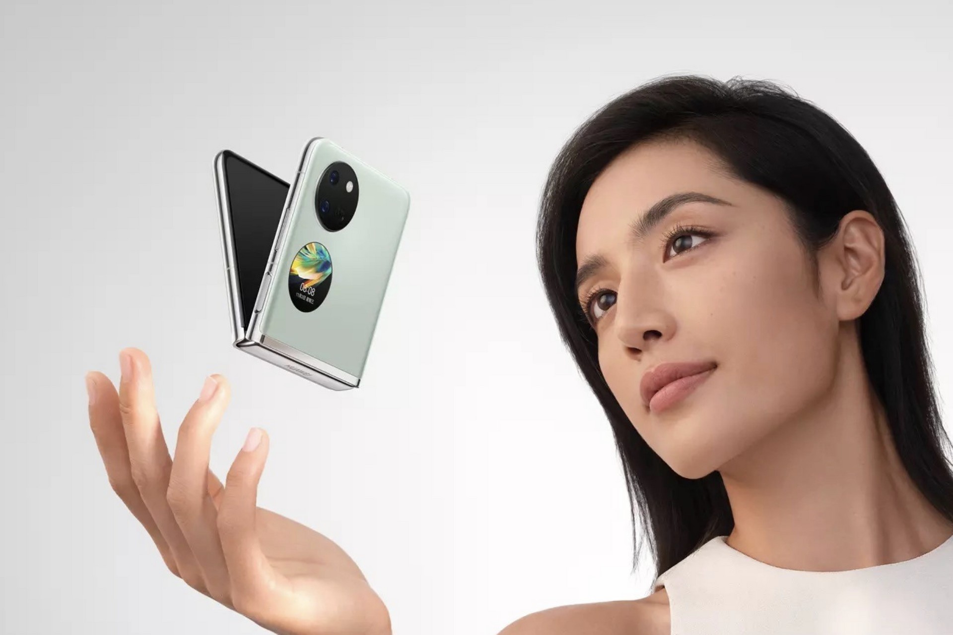 Huawei: nuovo flip phone in arrivo a febbraio, Mate 70 a settembre