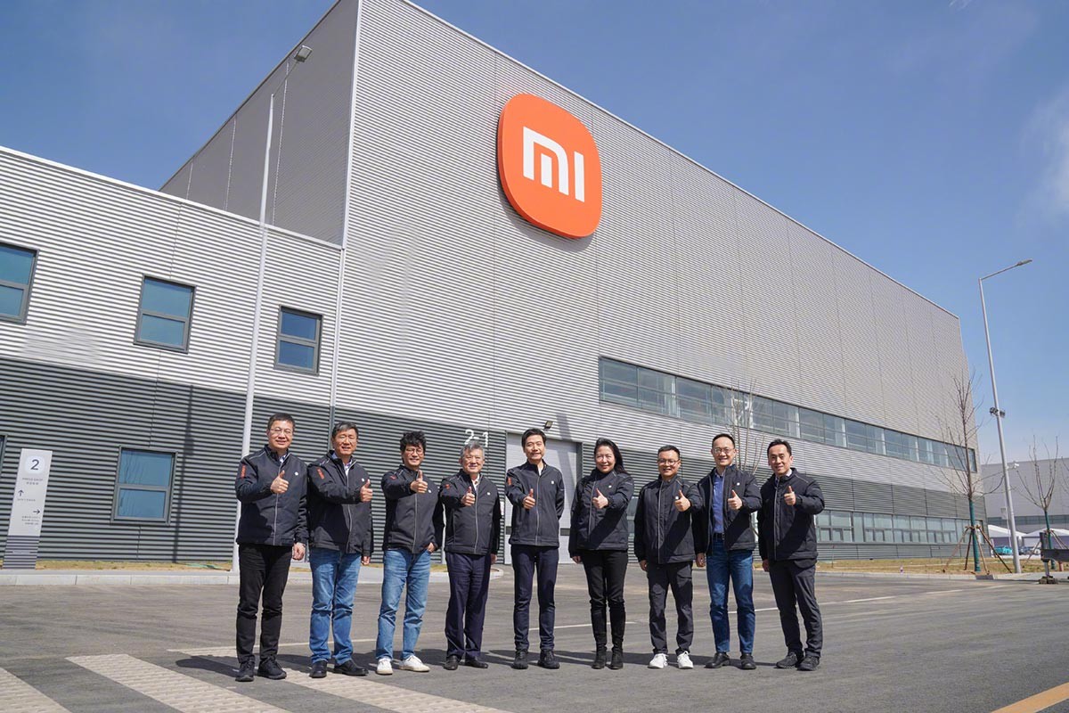 Xiaomi mostra la fabbrica per auto elettriche prima del lancio della SU7 Xiaomi mostra la fabbrica per auto elettriche prima del lancio della SU7