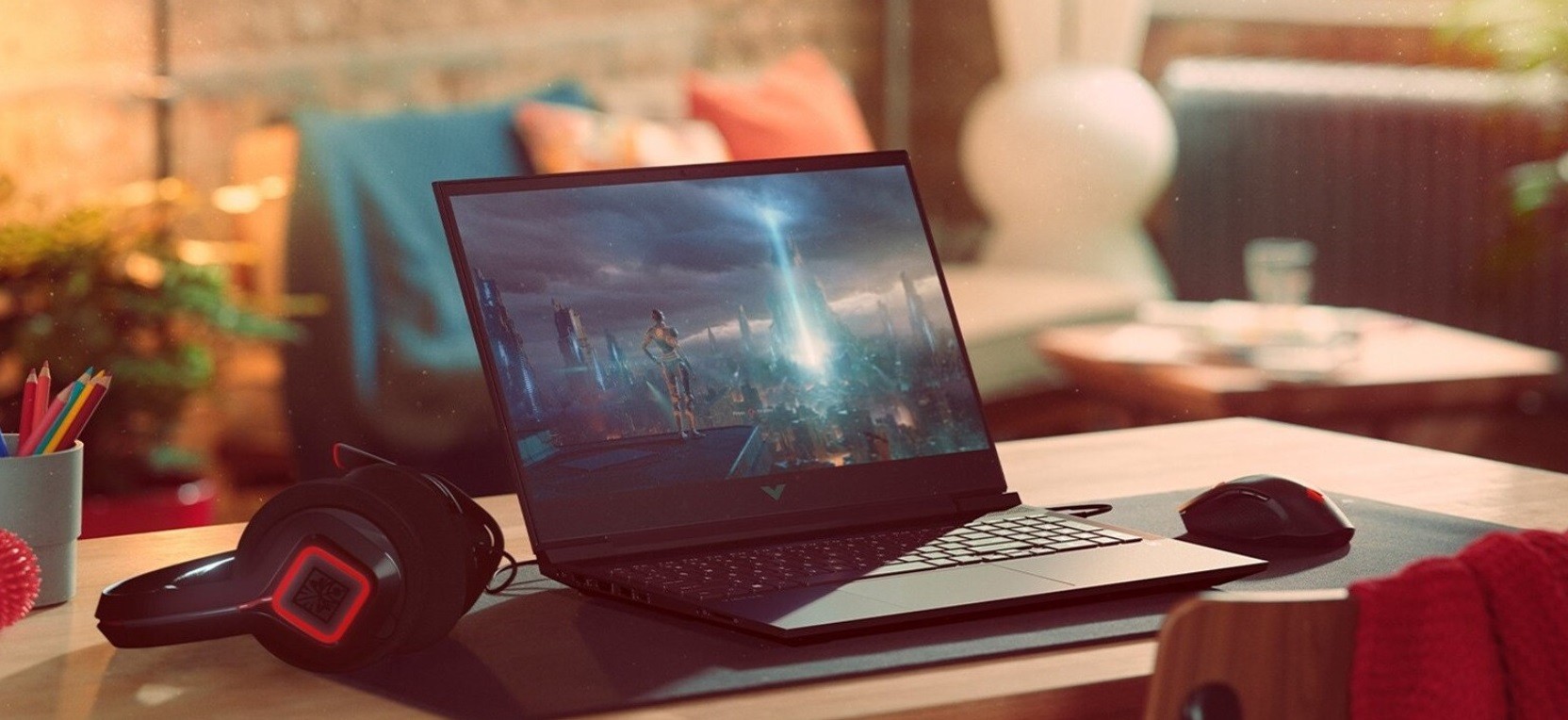 HP Victus 16: le versioni con RTX 4050 e 4060 in super offerta su Amazon