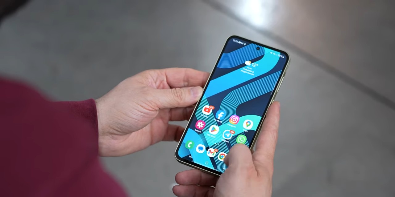 Samsung Galaxy A55 con display Super AMOLED 120Hz: imperdibile a meno ...