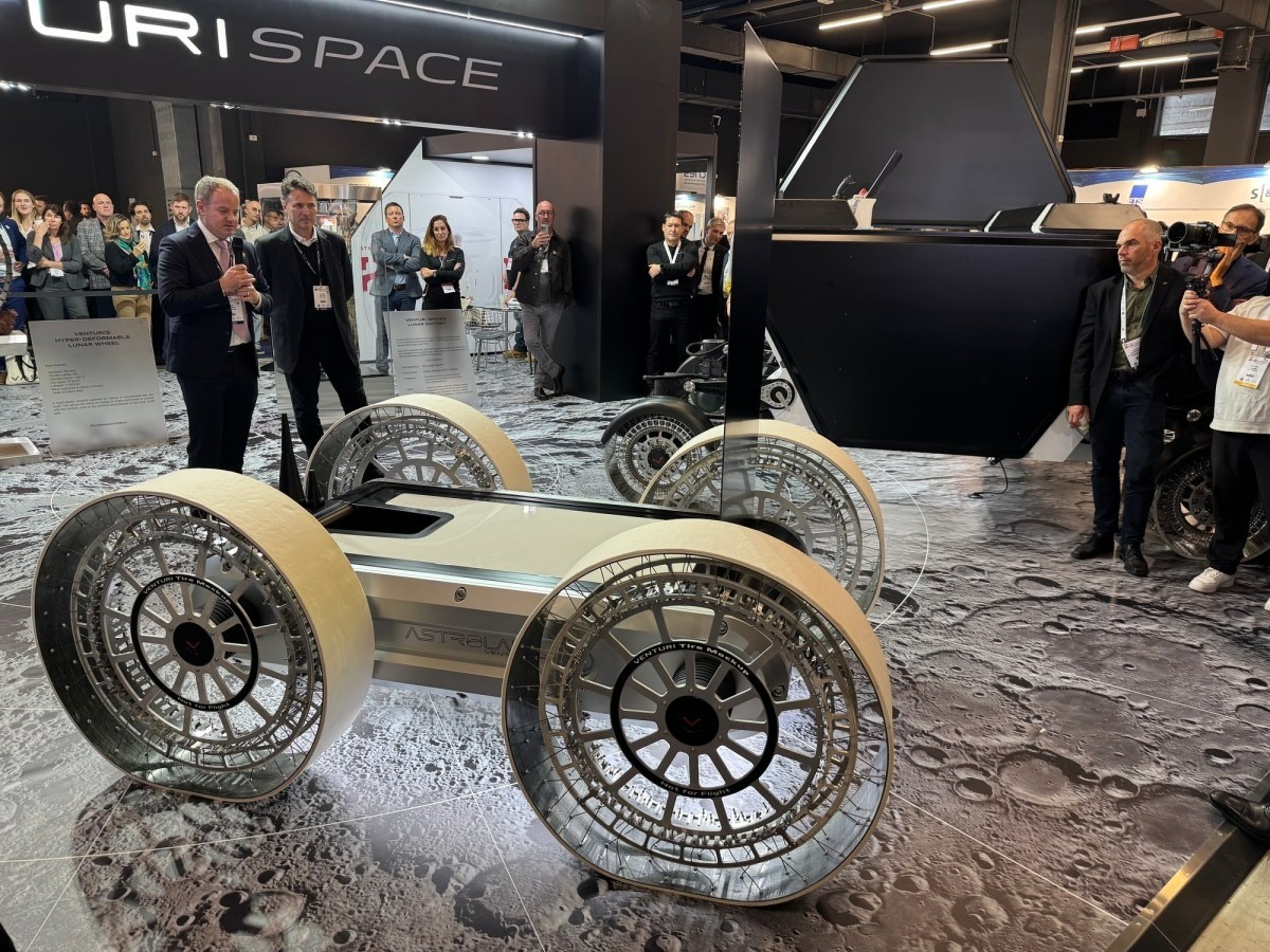 Astrolab svela FLIP: l'innovativo rover lunare per dimostrazioni ...