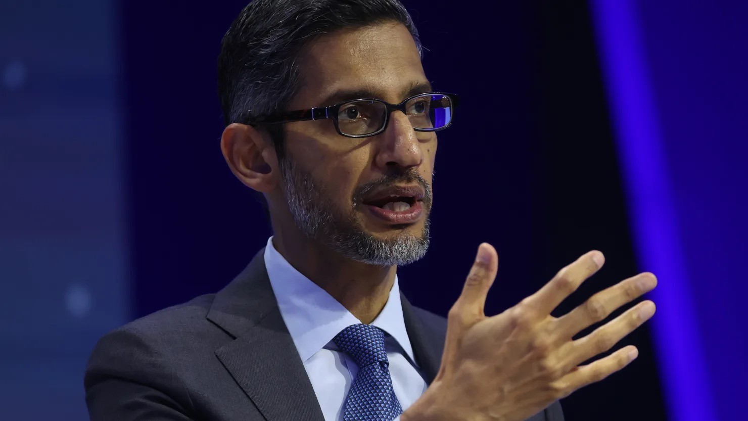 Sundar Pichai anticipa nuove funzionalità AI: grandi novità nei prossimi mesi