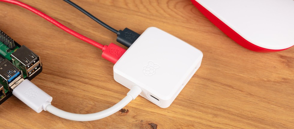 Raspberry Pi USB 3 Hub: 4 porte per una connessione a prezzo contenuto