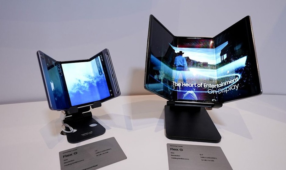 Samsung, nel 2025 potrebbe arrivare il suo primo smartphone a doppia piega