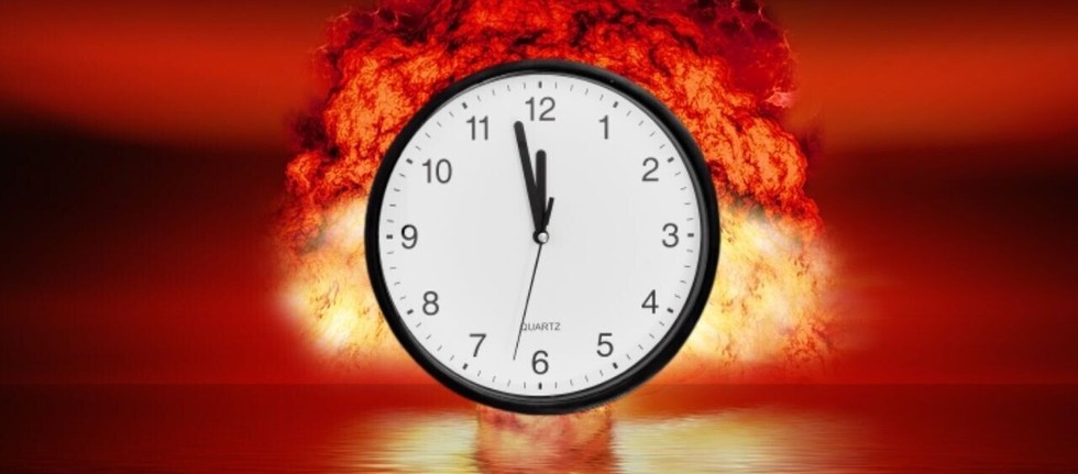 L'Orologio dell’Apocalisse scende a 89 secondi: mai così vicini alla catastrofe