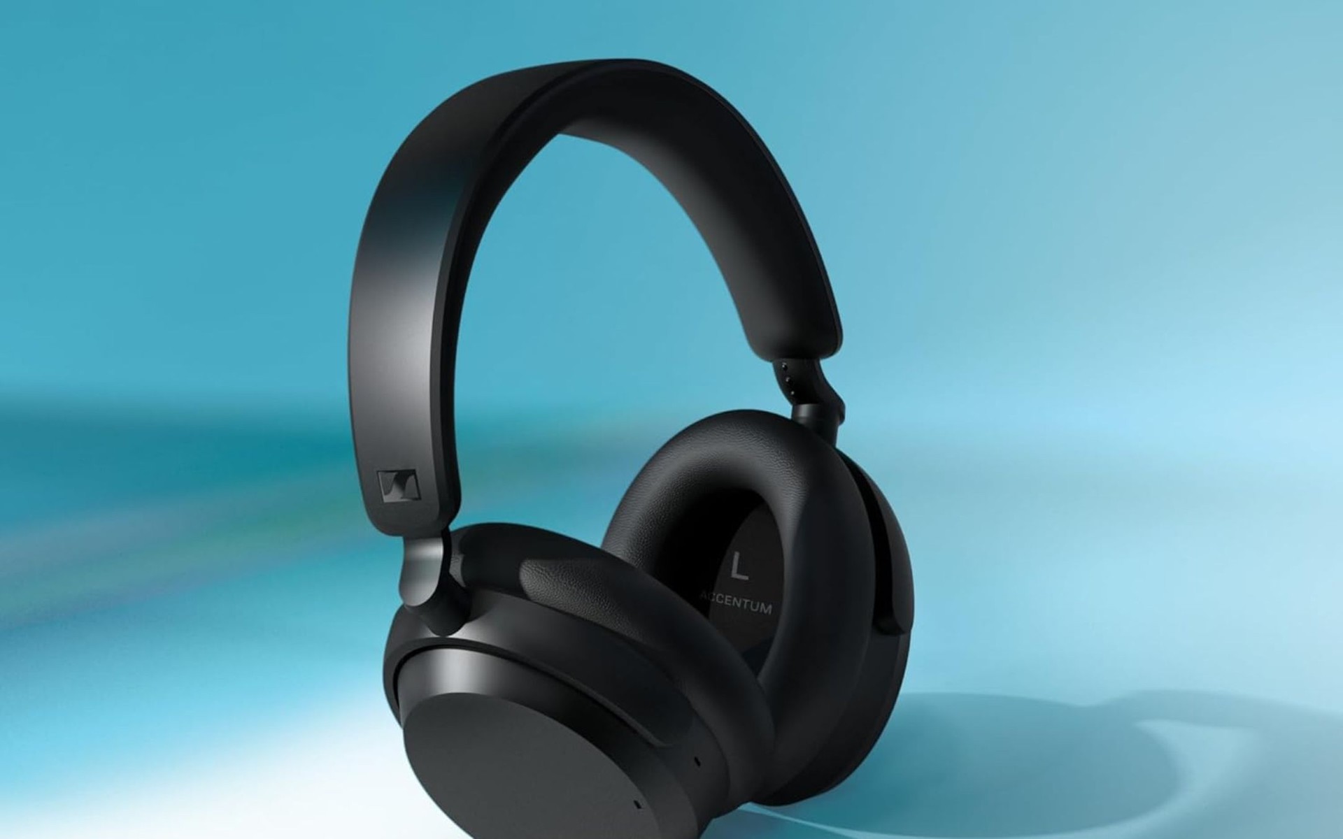 ANC, comfort e 50 ore di autonomia per le cuffie Sennheiser Accentum (-31%)