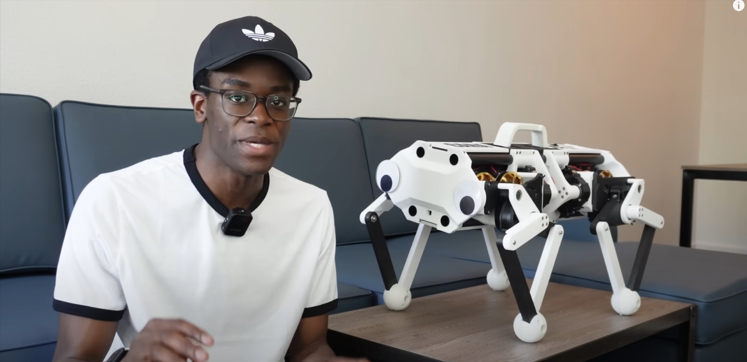 CARA, il cane robot con i cavi al posto degli ingranaggi | Video