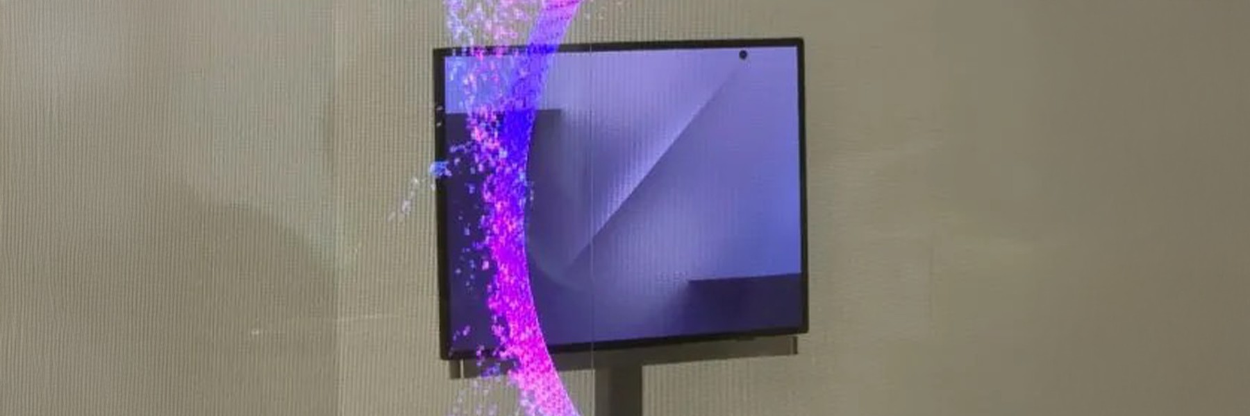 Ecco il nuovo Galaxy Z TriFold, il primo smartphone a doppia piega di ...