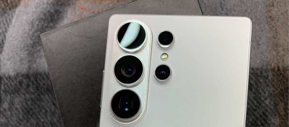 Samsung Galaxy S26 Ultra, trapelano altre immagini di custodie, anche ...