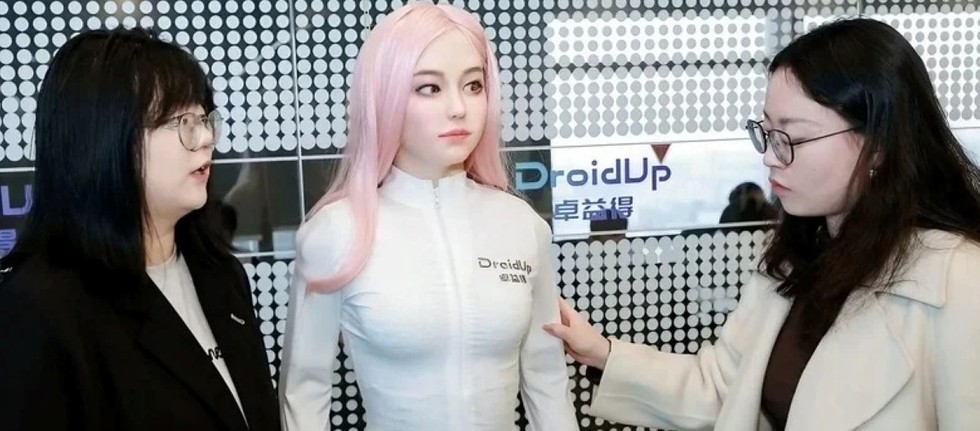 Il robot che sembra vivo: Moya debutta in Cina e fa discutere | Video