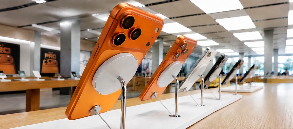 Apple, Tim Cook conferma: iPhone, Mac e iPad potrebbero avere prezzi ...