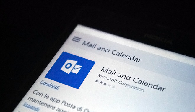 Windows 10 Mobile: Microsoft aggiorna Outlook e le app MSN