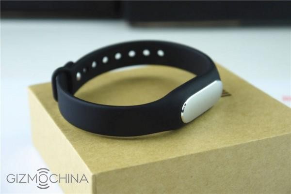 Ecco un unboxing fotografico della nuova Xiaomi Mi Band 1S