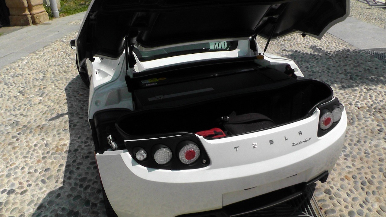 Tesla Roadster Sport: La prova completa di HDmagazine