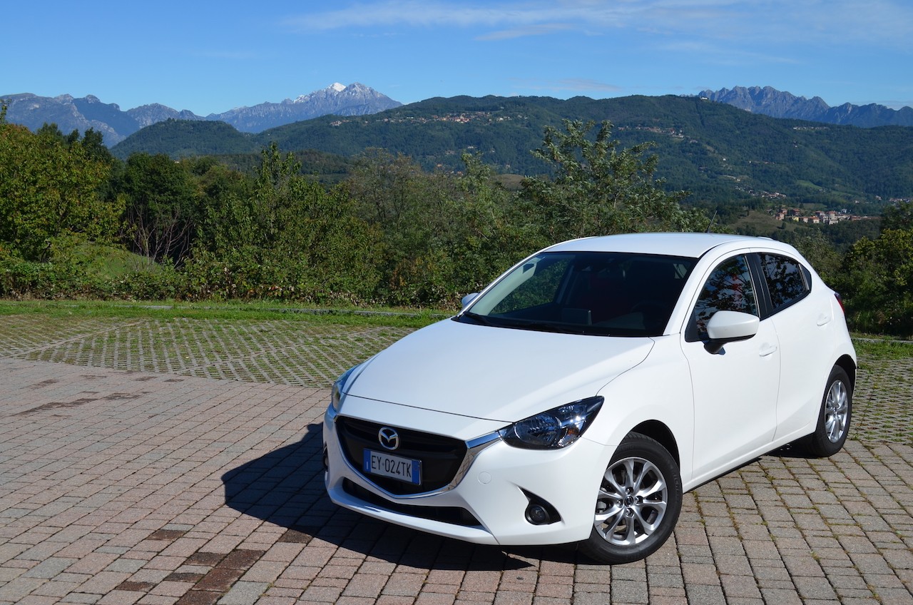 Nuova Mazda 2: Tutte le immagini