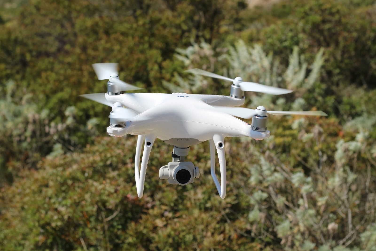 DJI Phantom 4, arriva un nuovo aggiornamento firmware