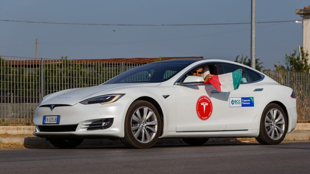 Realizzato in Italia con una Tesla ModelS il record del mondo per ...