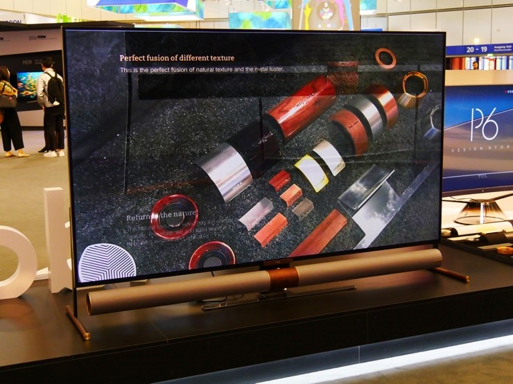 TCL presenta il QLED Android TV 85" Xess X6 e gli altri TV della gamma 2018