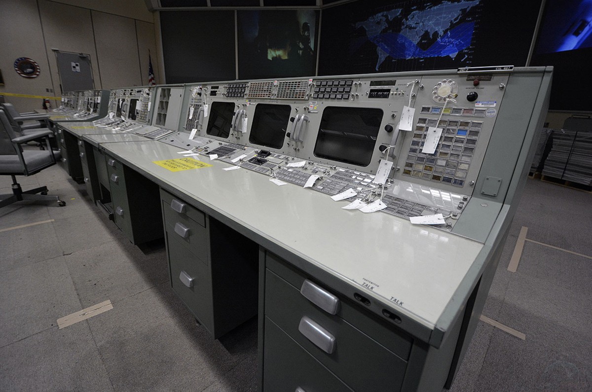 Apollo 11, le console della sala di comando torneranno a splendere come ...