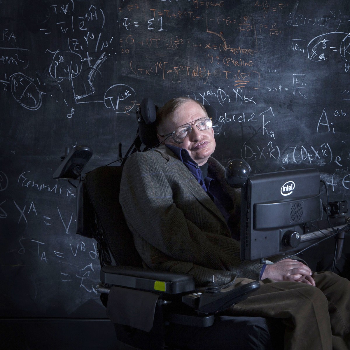Stephen Hawking aveva ragione sui buchi neri: confermata la sua teoria ...