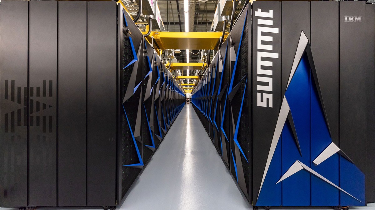 Summit, il supercomputer da 200 petaflops è il più potente al mondo ...