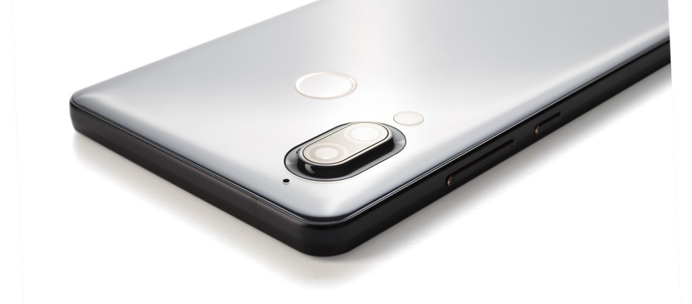 Sharp in Europa con gli smartphone B10, AQUOS C10 e D10 | Prezzi