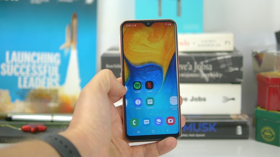 Galaxy A20e fa il suo ultimo giro di valzer: arrivano Android 11 e One ...