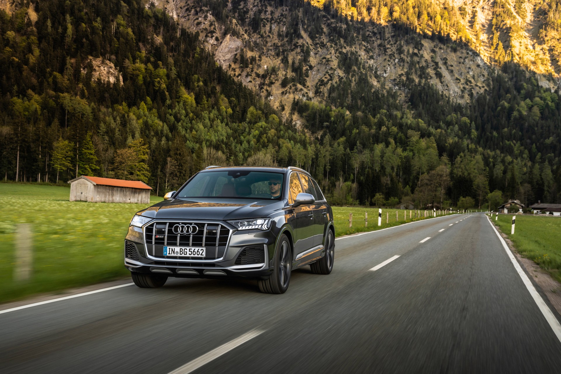 Audi SQ7 e SQ8 ancora più sportive con il V8 TFSI da 507 CV | Prezzi