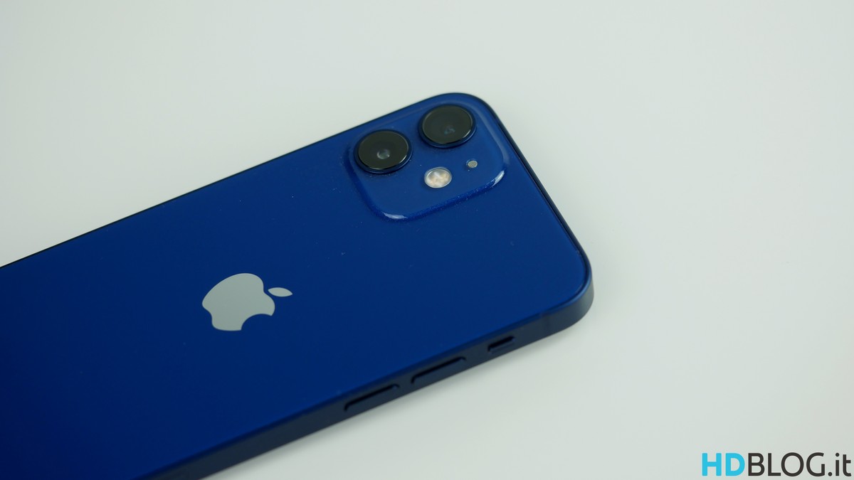 La fotocamera di iPhone 12 Mini batte quella di Sony Xperia 1 II per ...