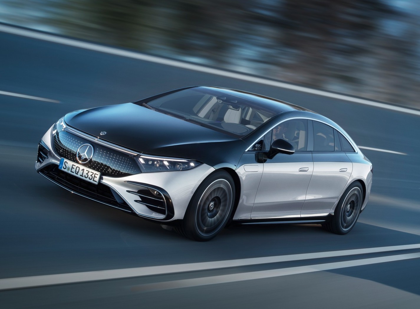 Nuova Mercedes Eqs Suv Si Avvicina Il Debutto A Monaco In Versione